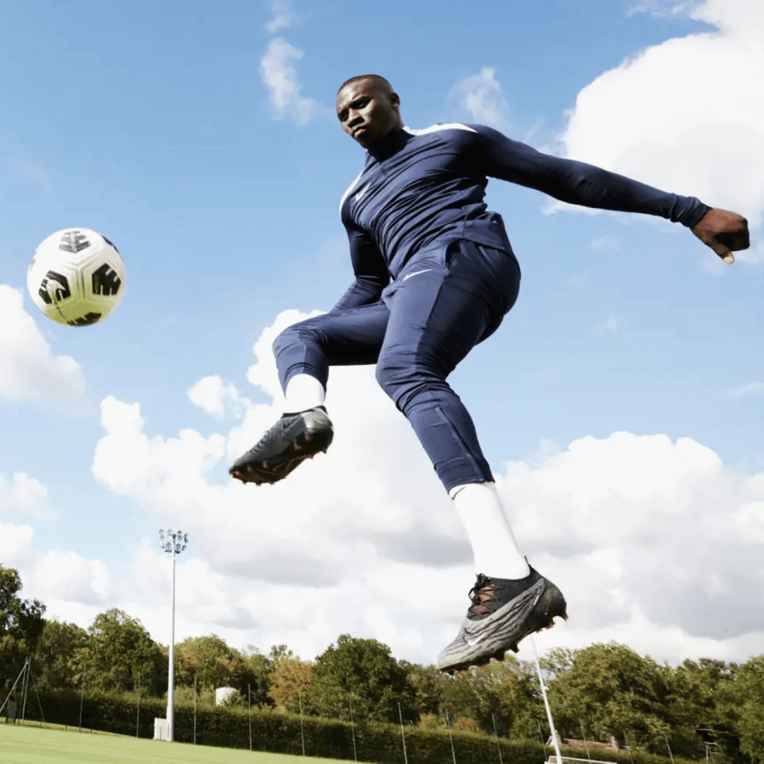 Nike Football Teamwear | Nike Football Kits | Nike Kits For Clubs ...